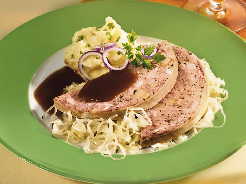 Pfälzer Saumagen mit Sahnepüree und Weinsauerkraut - Rezepte - Service-Bund